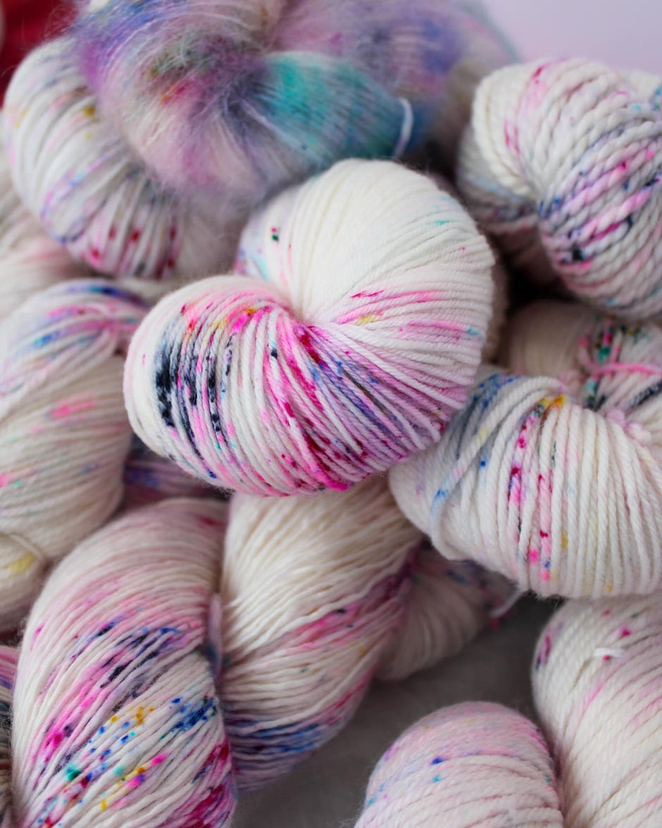 Rose Yarn Shop Now Open in Lakeville MN – Rose Yarn Co.